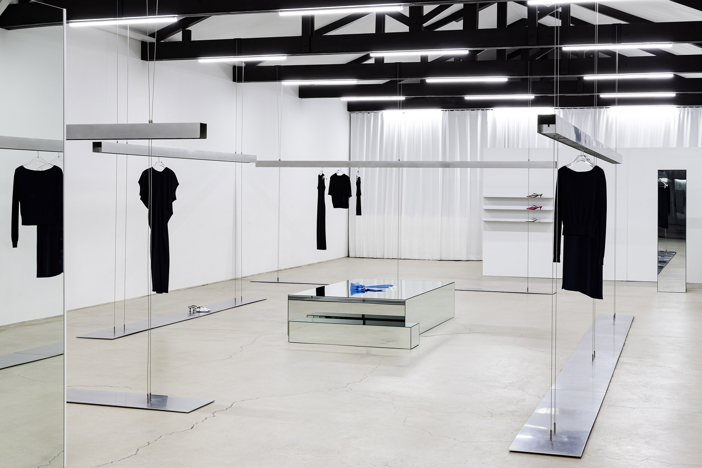 CREATIVE STUDIO UNRAVEL - 스튜디오언라벨